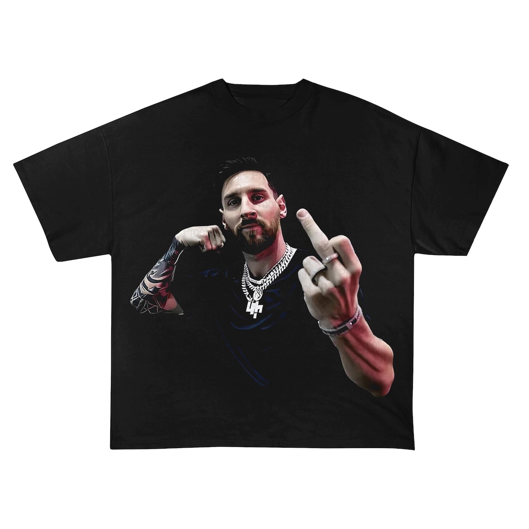 Lionel Messi Middle Finger T-shirt Vintage Style L Football Shirt L ...
