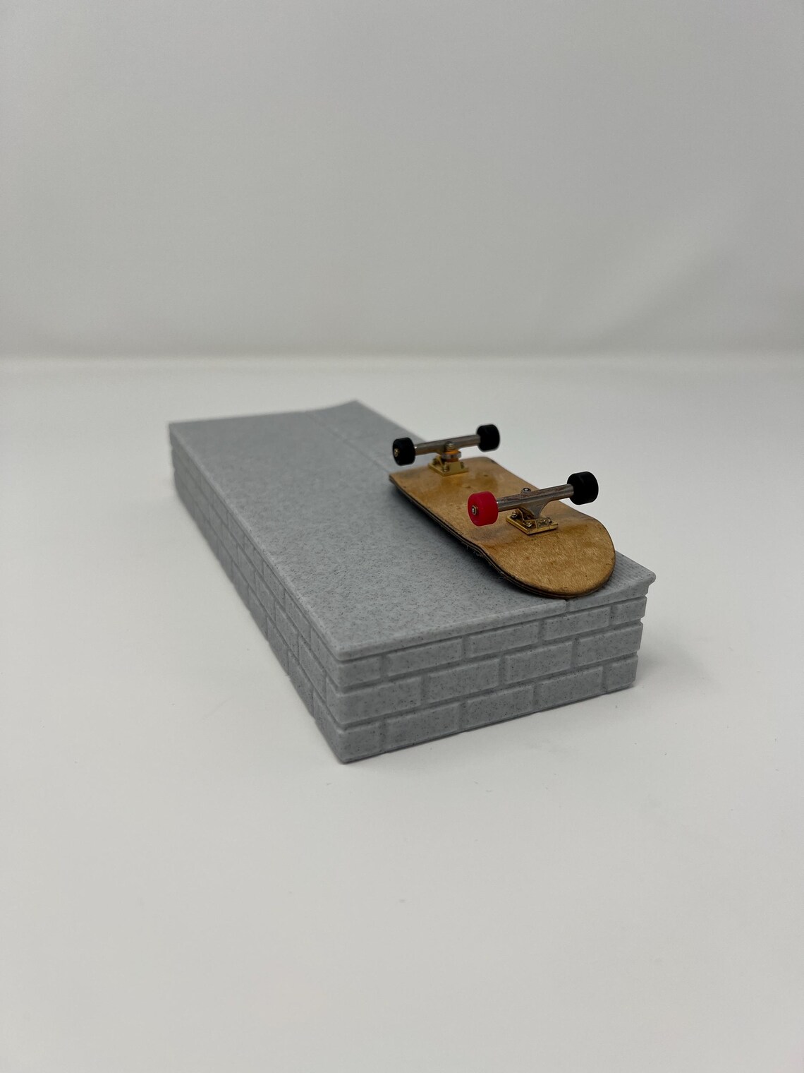Fingerboard Manual Pad With Pool Coping | 3D Printed Fingerboard ...