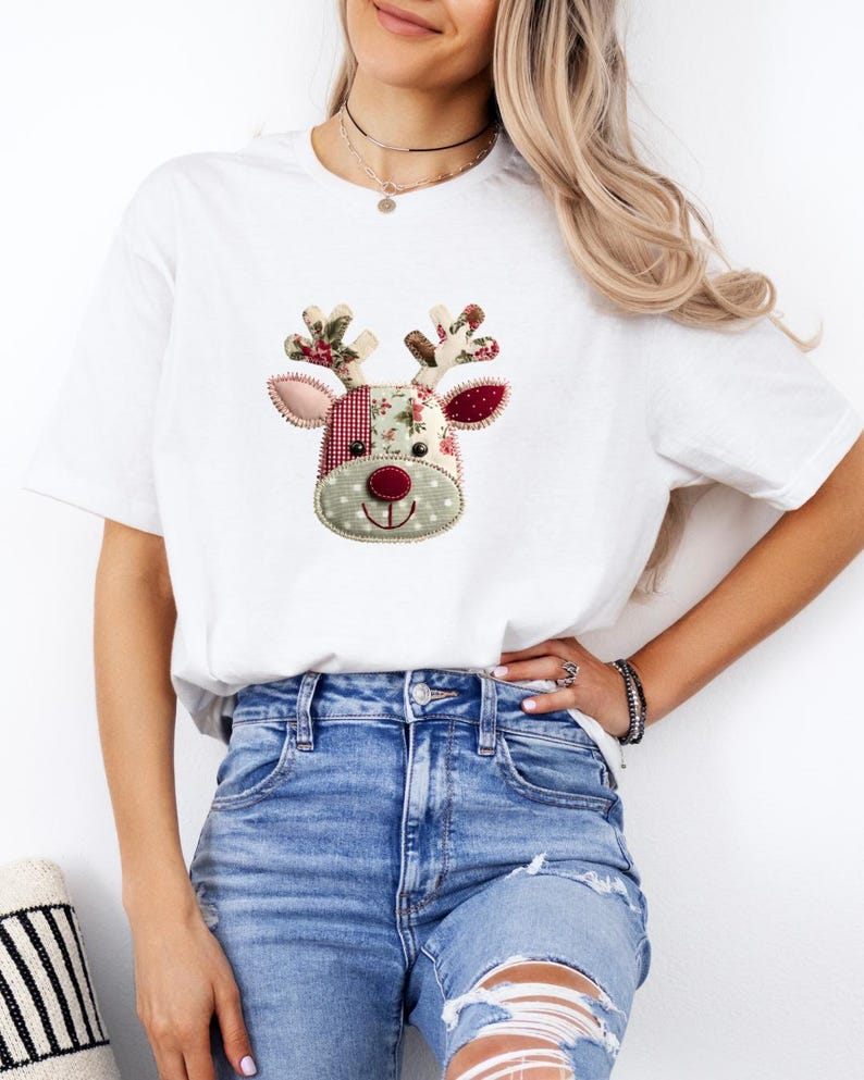 Christmas Reindeer Sweatshirt, Faux Patchwork Appliqué Look - Etsy