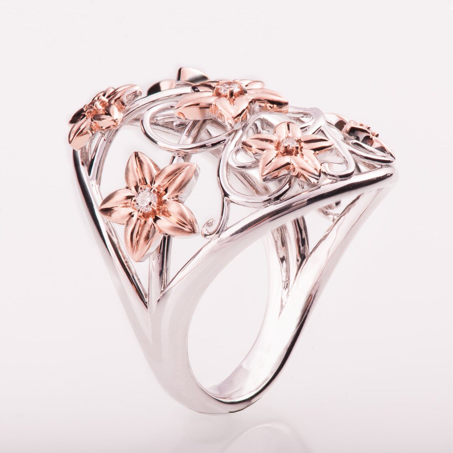Diamond Flower Ring, Two Tone 14k Gold, Floral Statement Ring - Etsy UK
