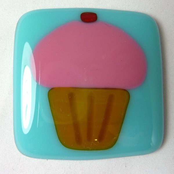 Cupcake Magnet - Etsy