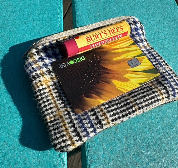 Houndstooth Vintage Upcycled Wallet, Change Purse, Zipper Houndstooth Vintage Upcycled Wallet, Change Purse, Zipper