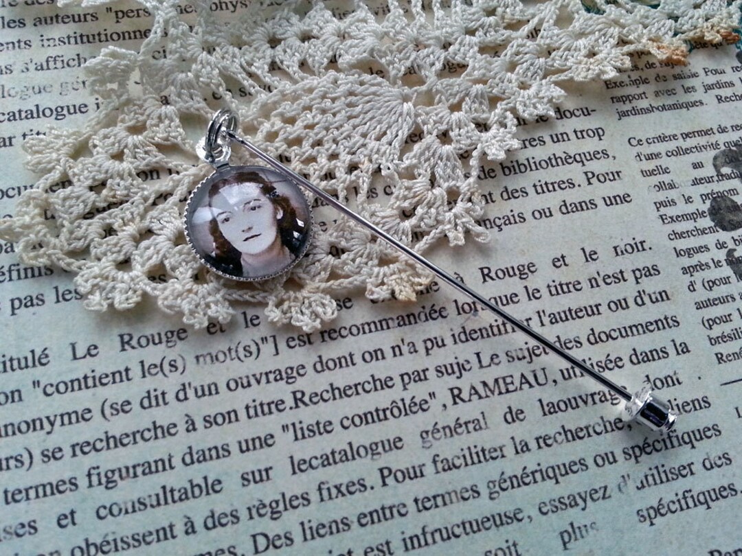 Wedding Photo Charm, Lapel Pin, Picture Stick Pin, Groom's Boutonniere ...