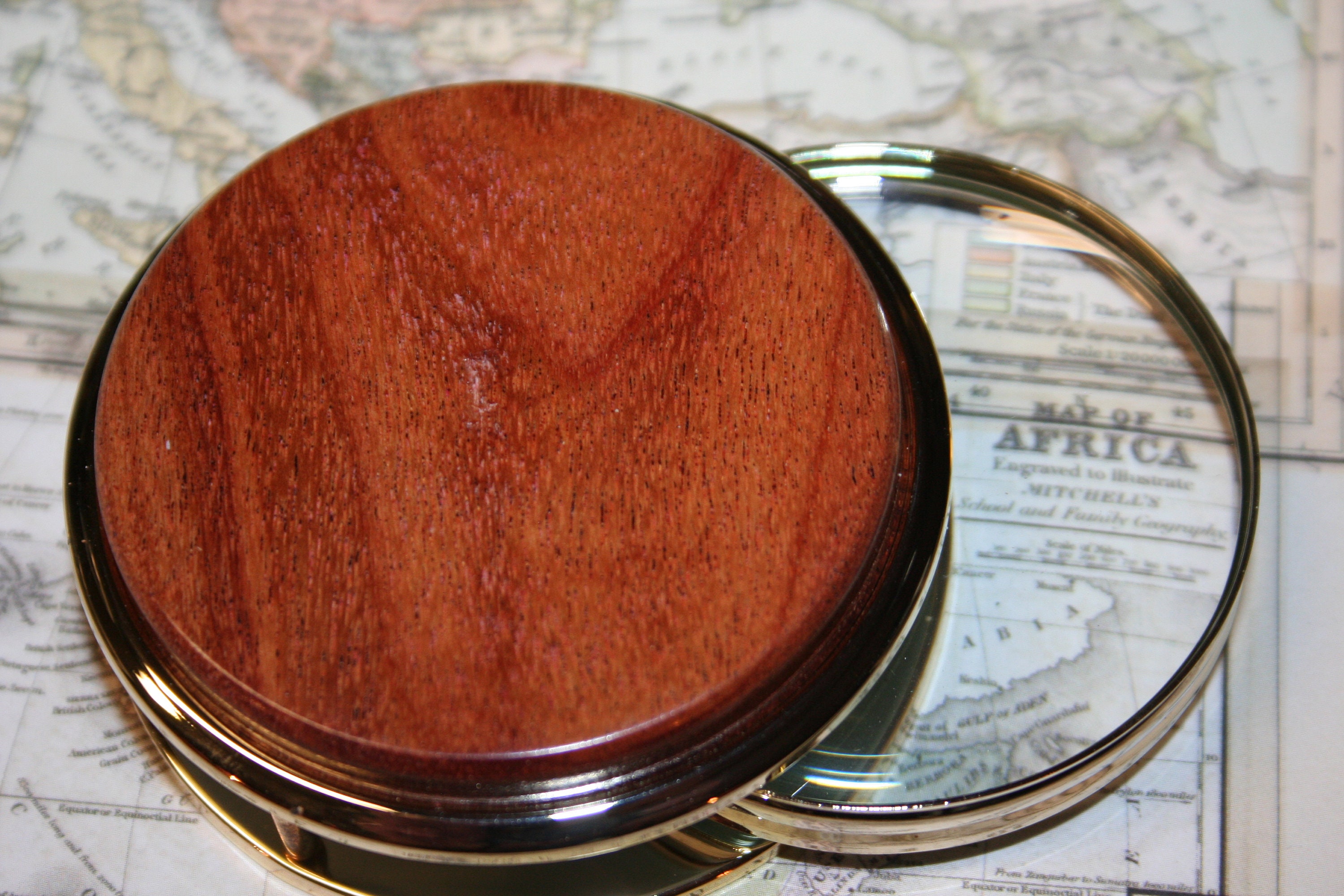 Home & Living Paperweights 24 ct Gold Plate Magnifying Glass ...