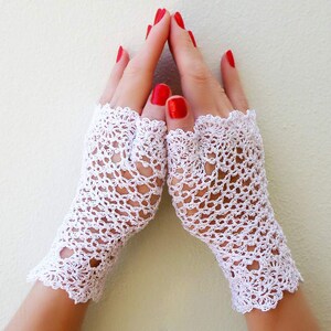 Gothic Lace Gloves Womens Gloves Black Crochet Gloves Short Fingerless ...