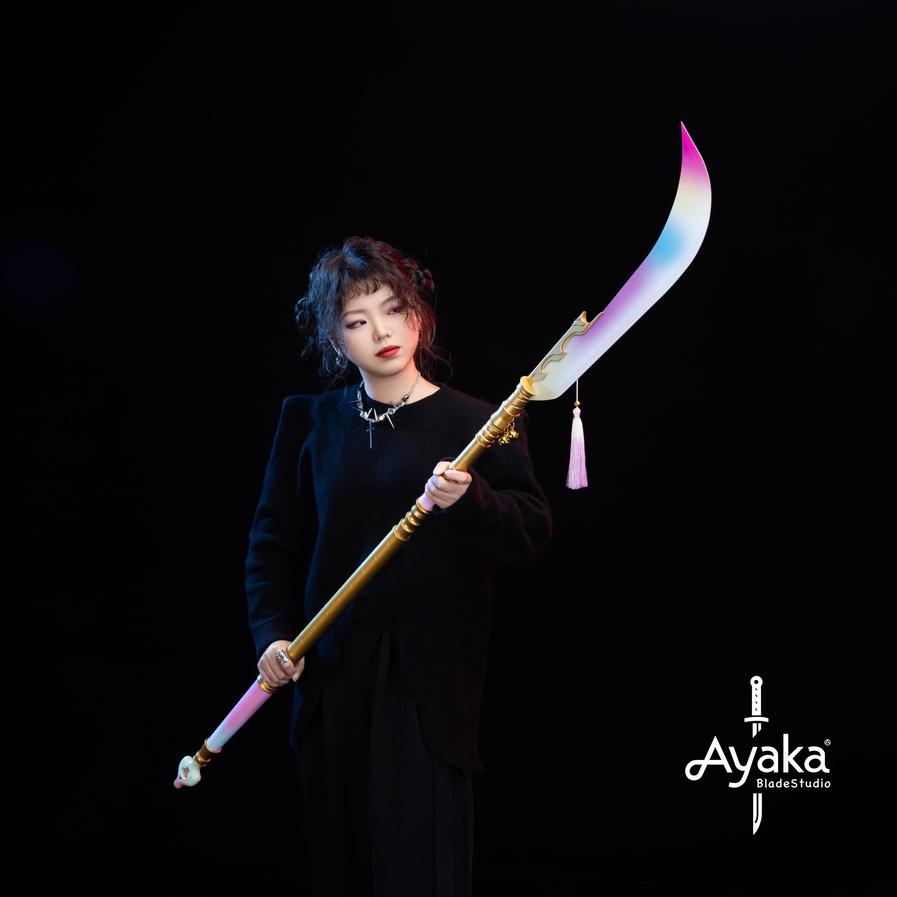 Life Size Replica of Curved Moon Glaive From Kpop Demon Hunters, Miras ...