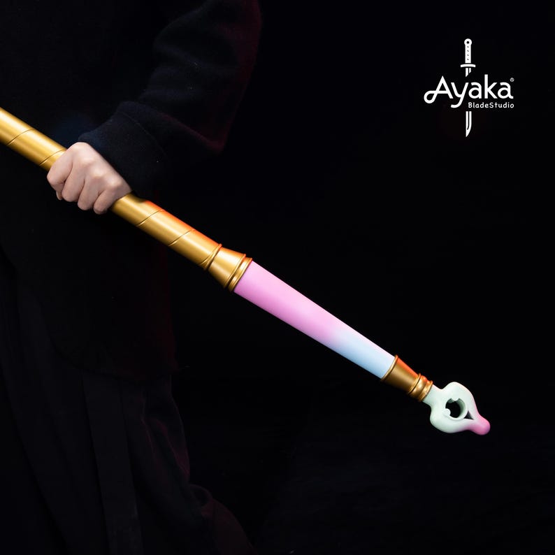 Life Size Replica of Curved Moon Glaive From Kpop Demon Hunters, Miras ...