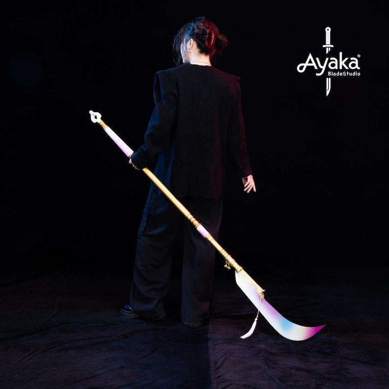 Life Size Replica of Curved Moon Glaive From Kpop Demon Hunters, Miras ...