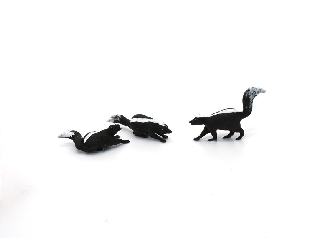 1:48 Set of 3 Skunks Kit ~ New! - Etsy