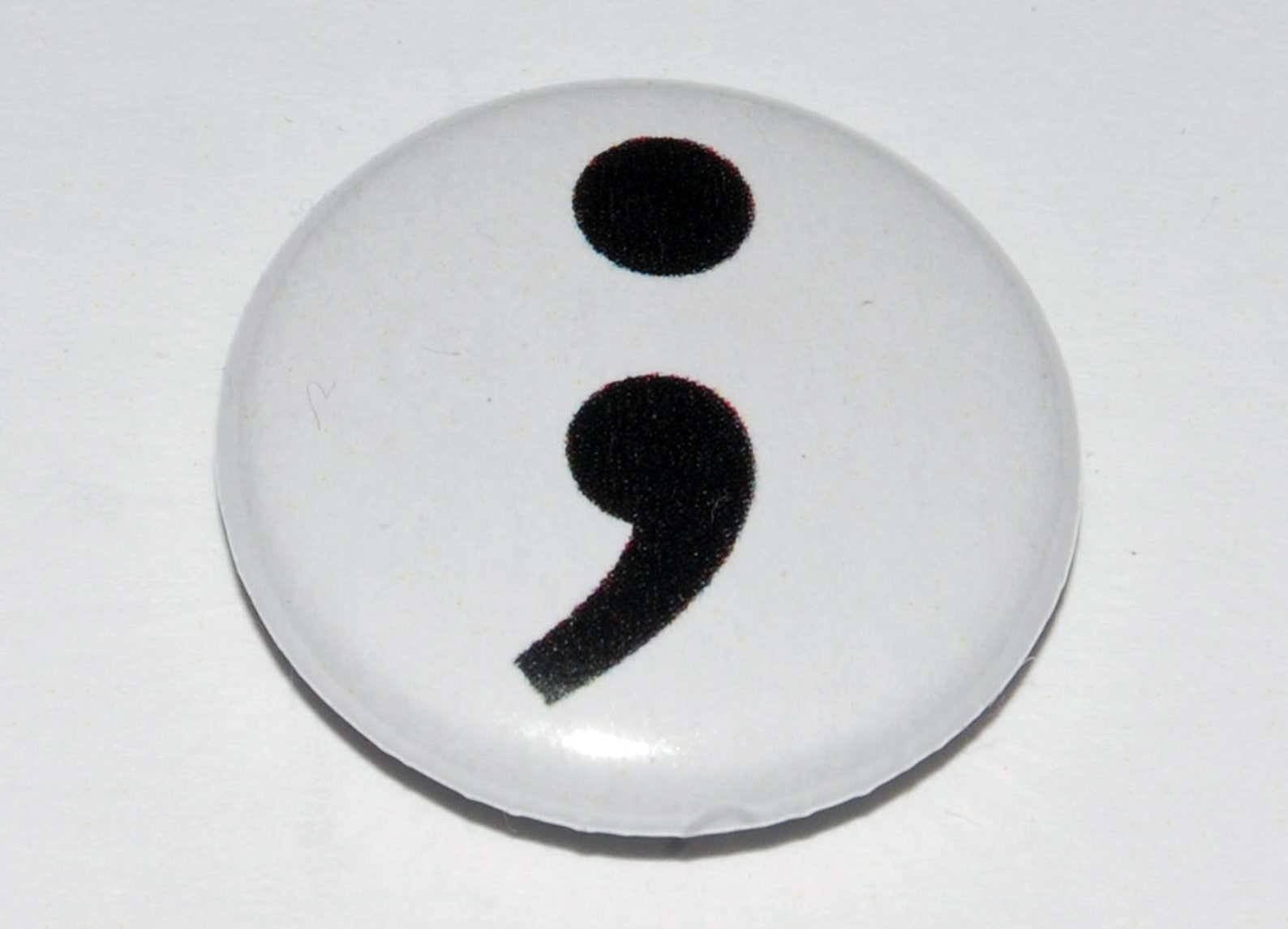 Semi-colon Button Badge 25mm / 1 Inch Spelling Punctuation Grammar Geek ...