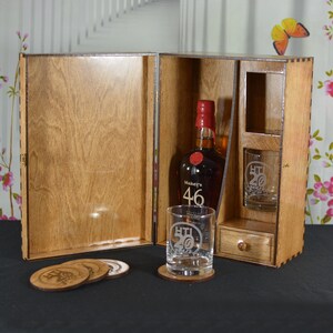 Personalized Liquor Spirits Box Gift Set With 2 Custom Etched Glasses ...