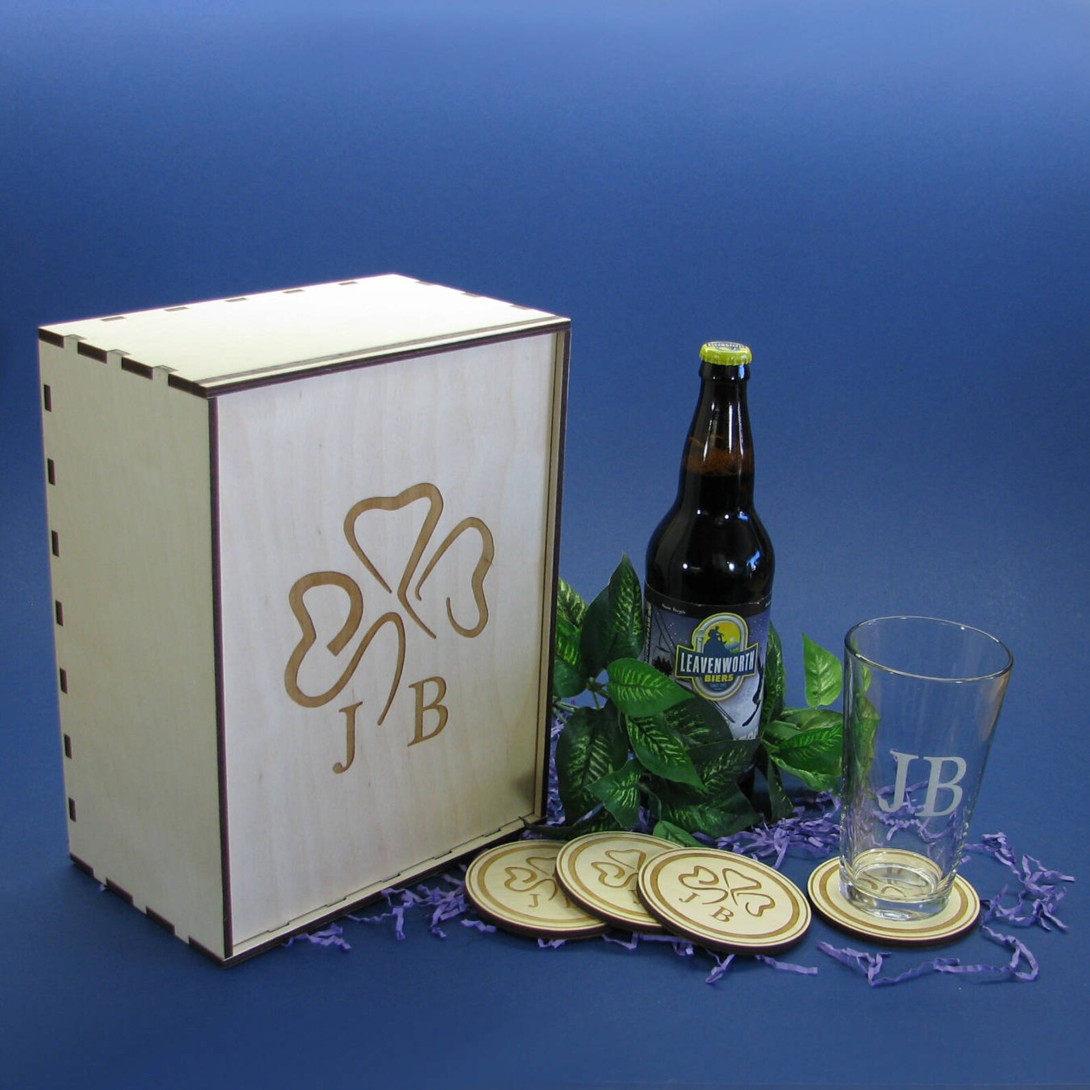 Custom Engraved Wood Beer Gift Box with Custom Etched Glass | Etsy