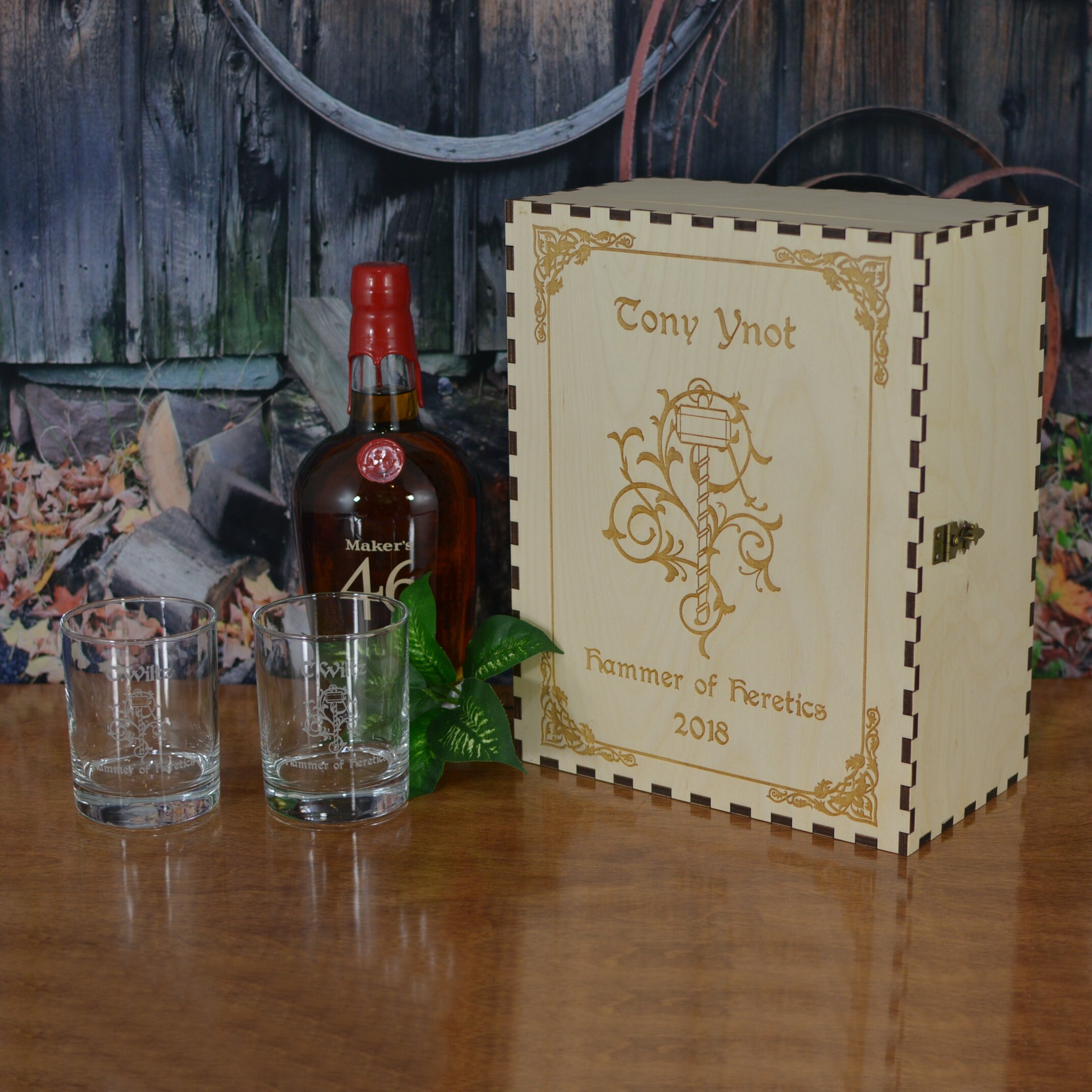 Personalized Wood Whiskey T Box With 2 Etched Glasses Etsy