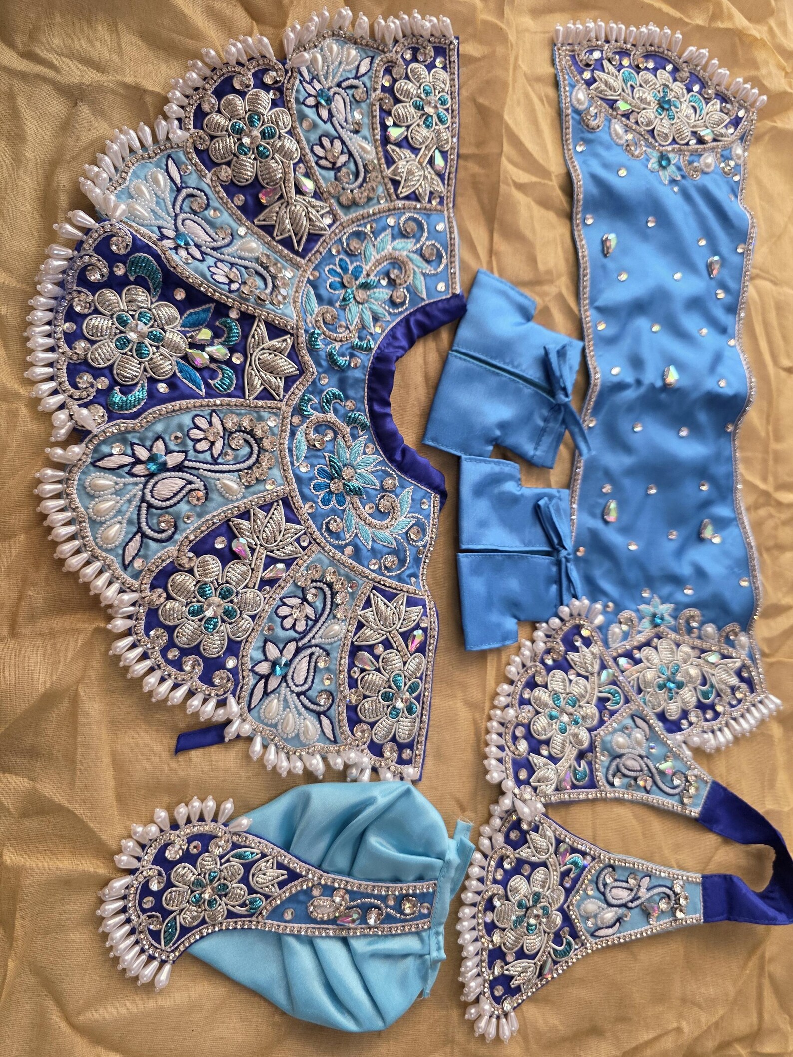 Radha Krishna Hindu God Dress Handmade , Well Crafted Work in Vrindavan ...