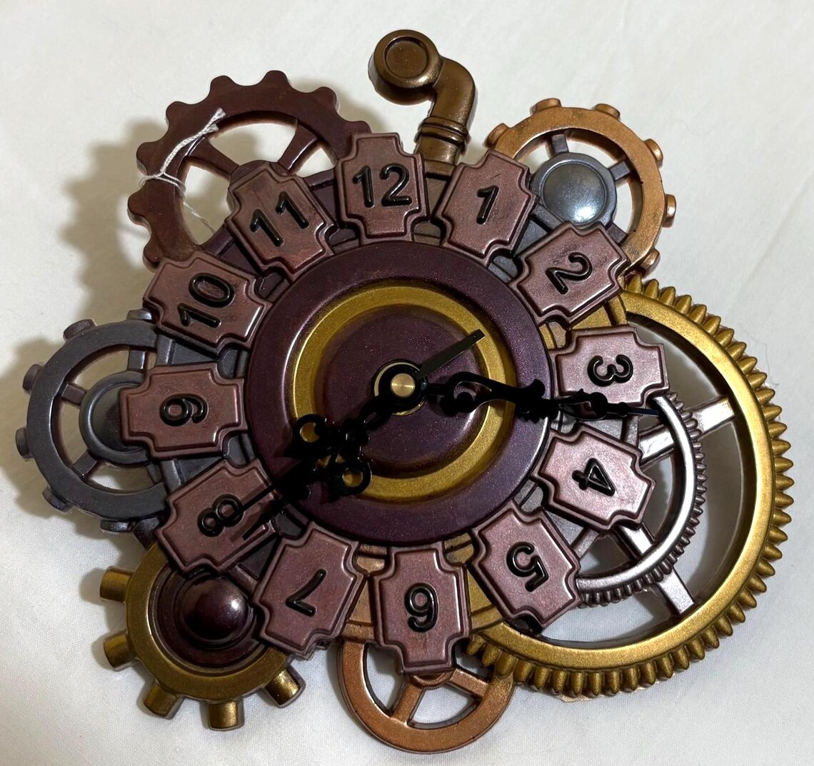 Resin Steampunk Gear Battery Operated Clock - Etsy