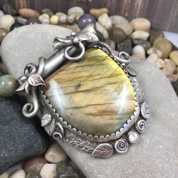 Green gold flashy labradorite and gemstone fine silver | Etsy
