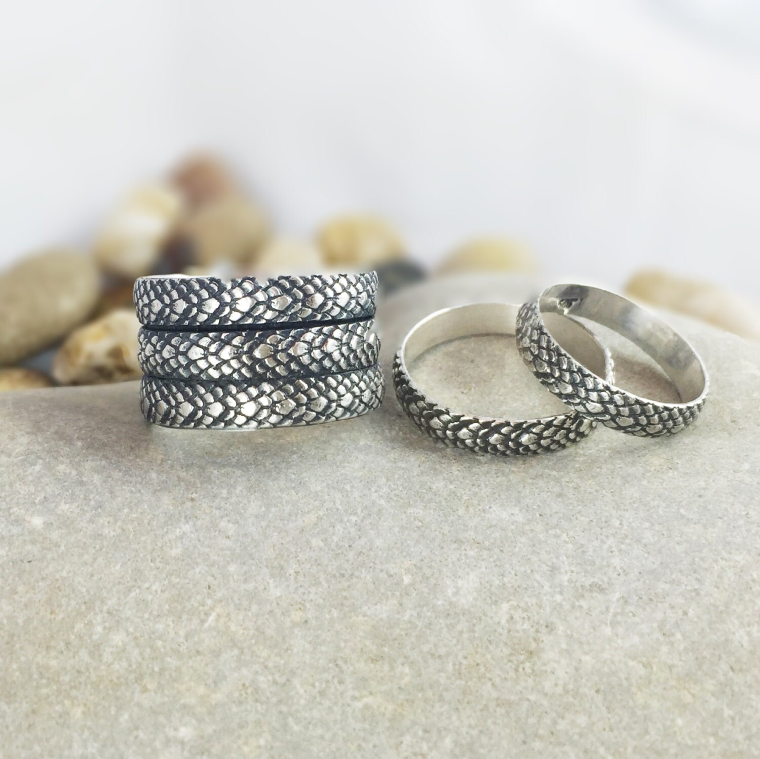 Snake Skin Stacking Ring / Dragon Scale Ring / Serpent - Etsy