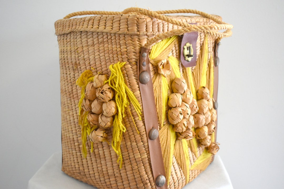 1960s Straw Box Purse With Grapes Design - Etsy