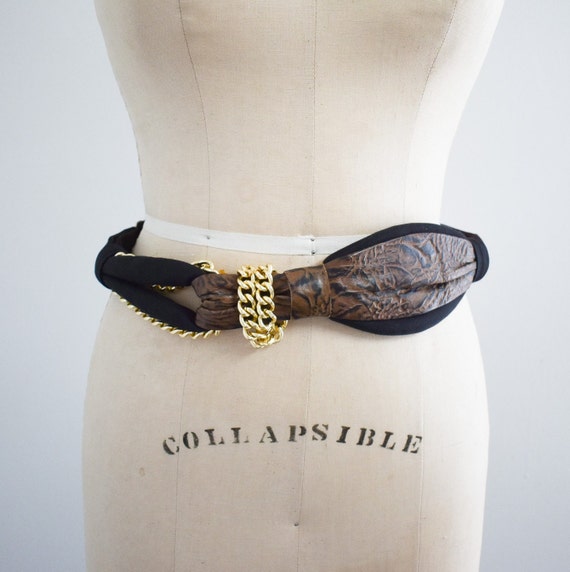 1980s Rhea Puffy Fabric and Chain Belt - Gem