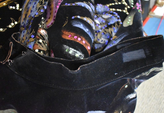 1950s Sequin and Hand Painted Roosters Black Velvetee… - Gem