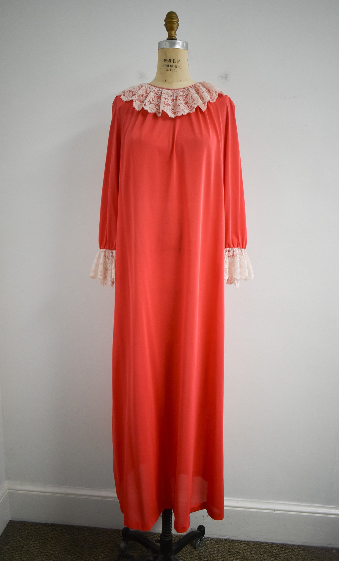 1960s Vanity Fair Coral Night Gown With Lace Collar and Cuffs - Etsy