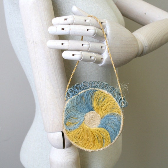 1930s Tiny Round Jute Purse - Gem