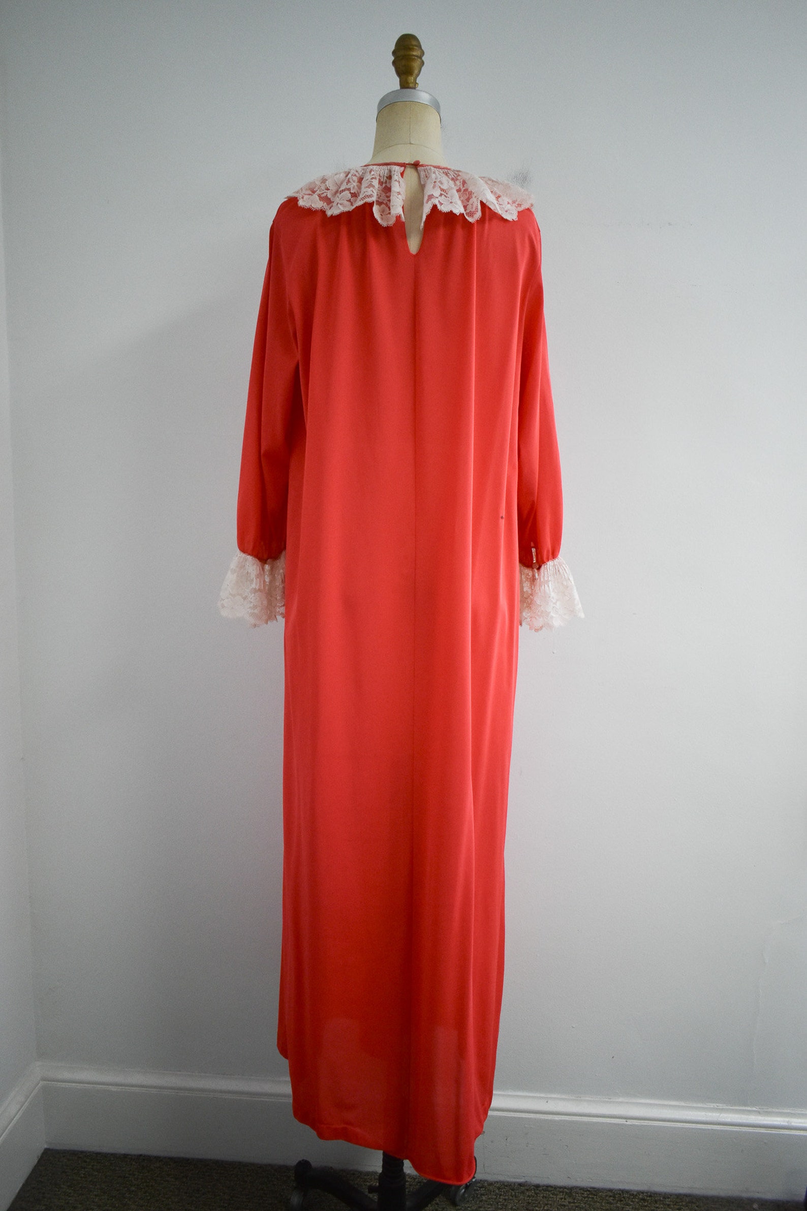 1960s Vanity Fair Coral Night Gown With Lace Collar and Cuffs - Etsy