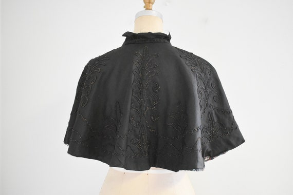 Victorian Black Short Cape - Gem