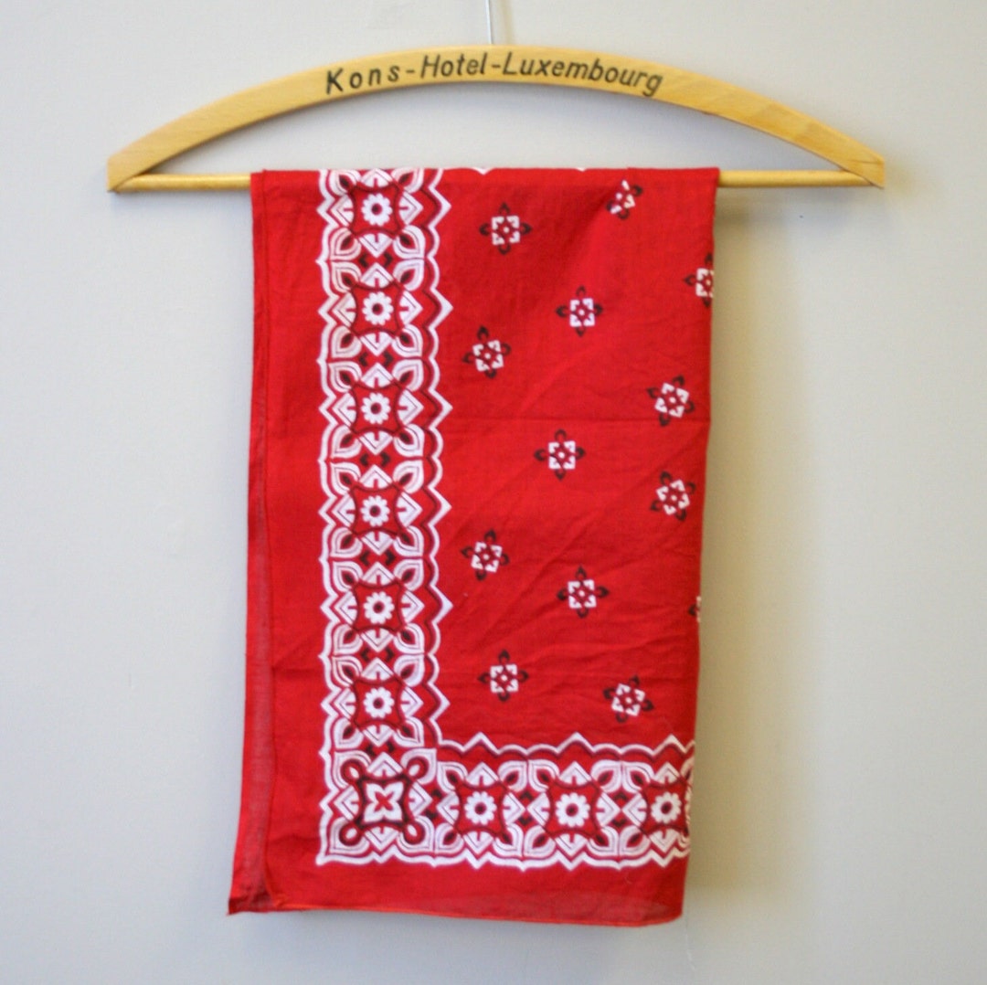 1970s Red Cotton Bandana - Etsy