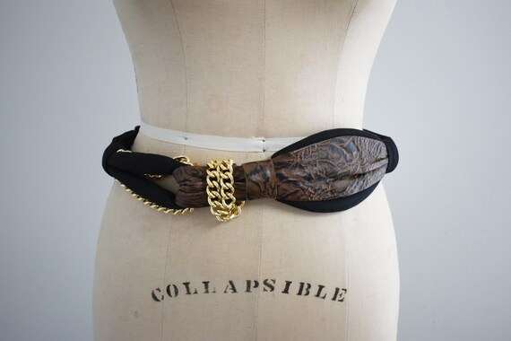 1980s Rhea Puffy Fabric and Chain Belt - Gem