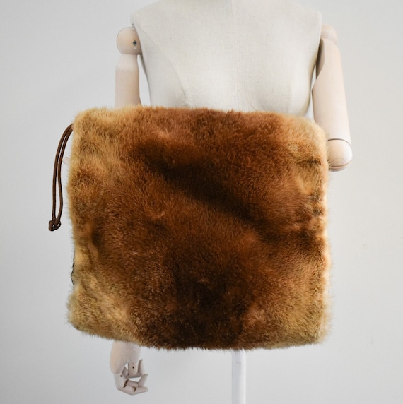 1940s vintage fur muff - Gem