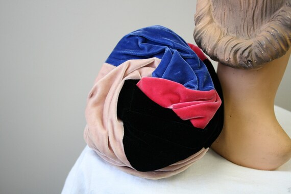 1940s Colorblock Velvet Toque Hat - Gem