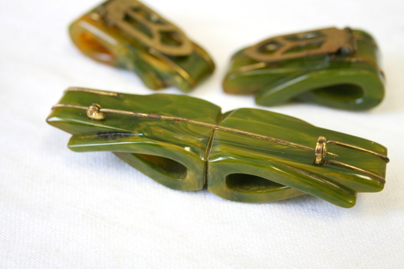 1930s Creamed Spinach Bakelite Bow Brooch and Dress Clips Set - Etsy