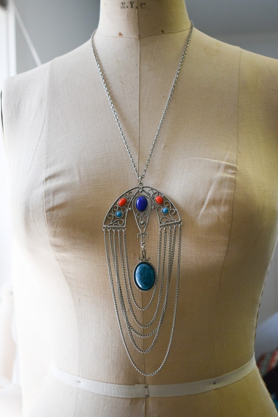 1970s Faux Stone Swag Pendant and Chain Necklace - Gem