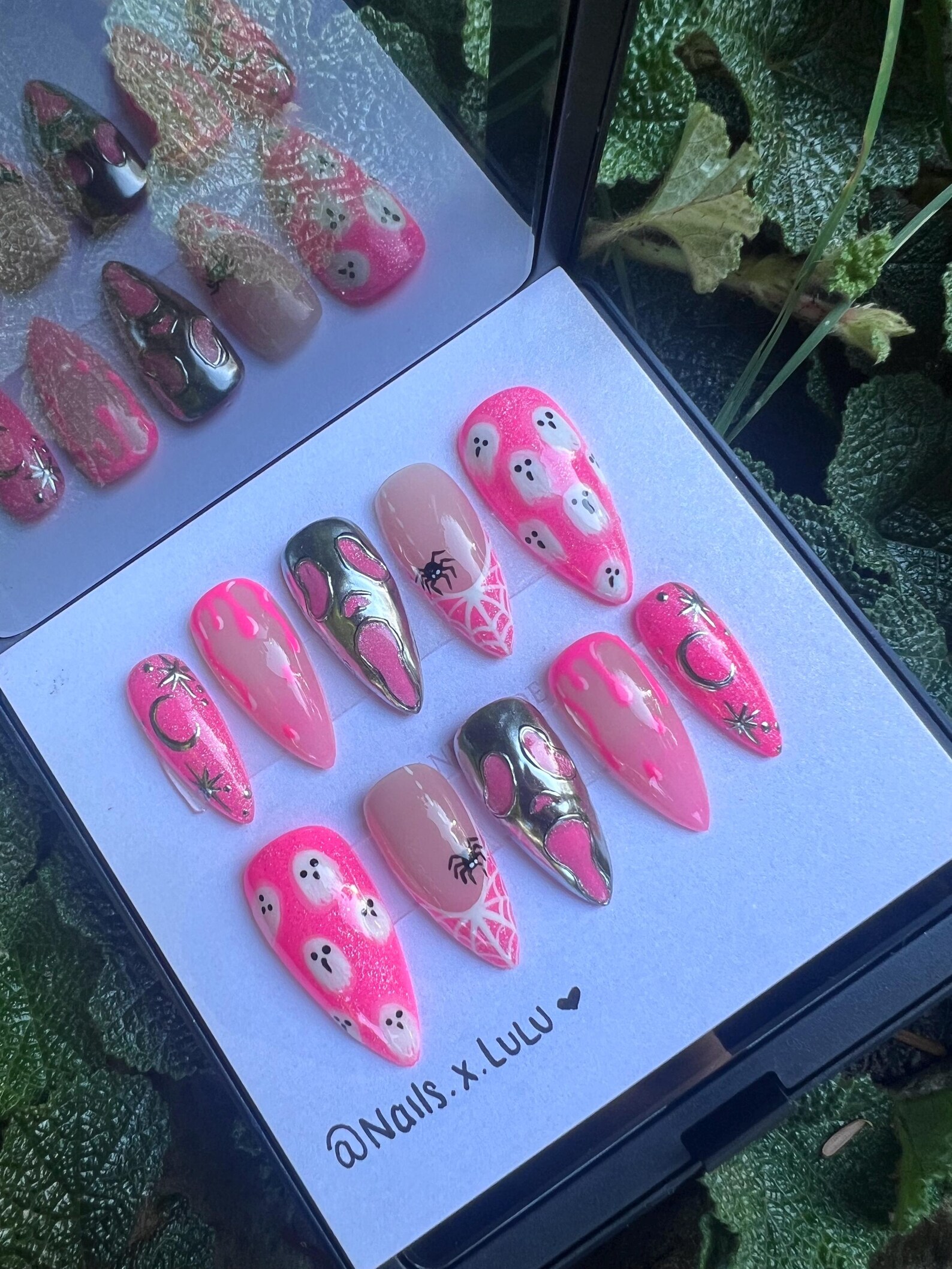 Handmade Custom Press-on Nails - Etsy