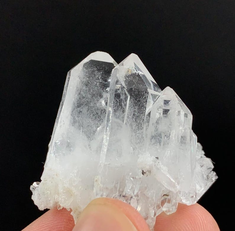 Clear Faden Quartz Crystal Specimen 107 CT , Rainbow Effect Quartz ...