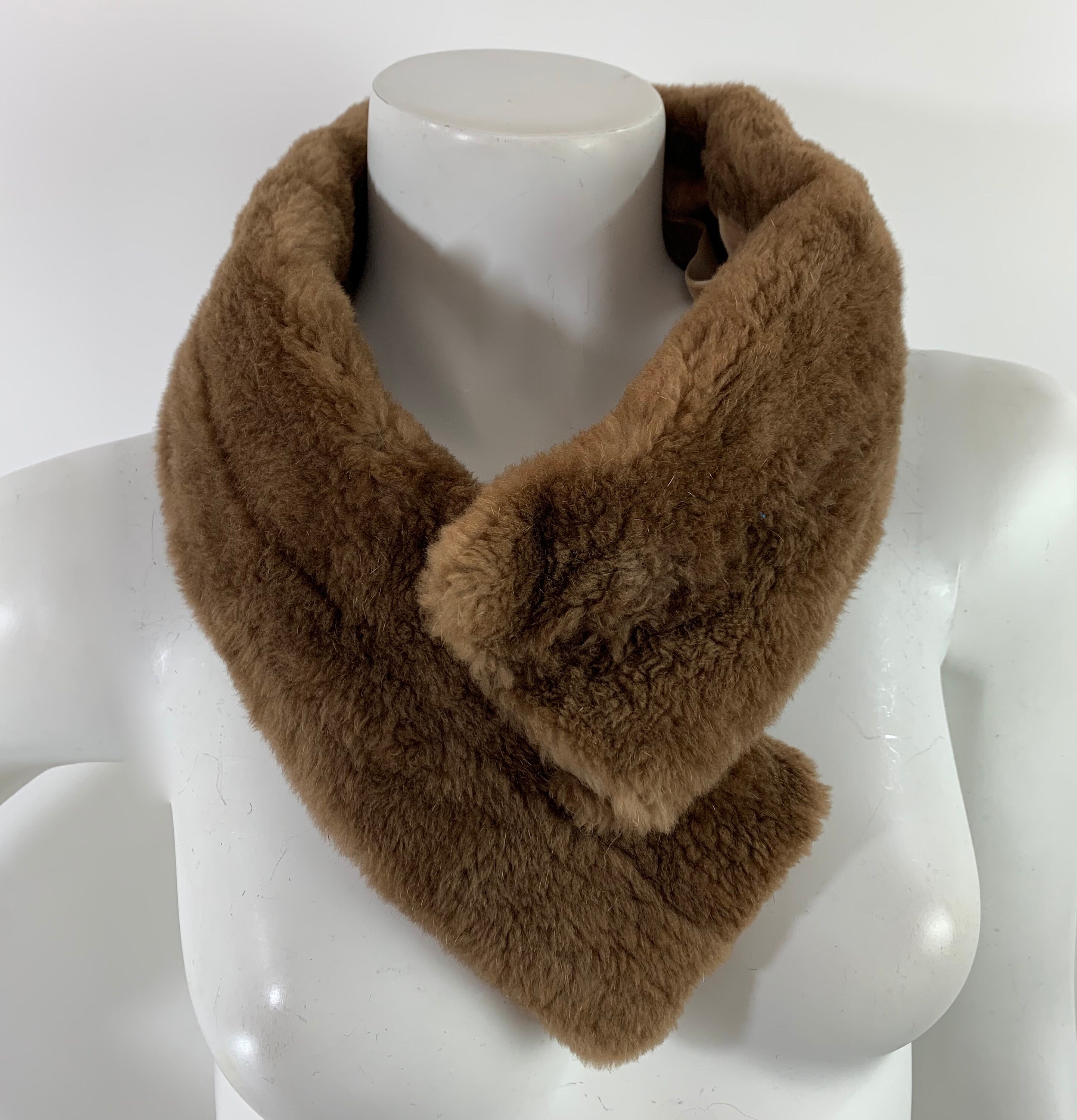 Vintage 1940s Sheared Beaver Fur Muff and Neck Wrap/Vintage | Etsy