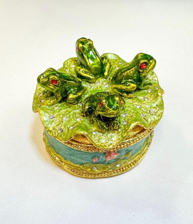 Four Frogs on a Lily Pad Trinket Box - Etsy