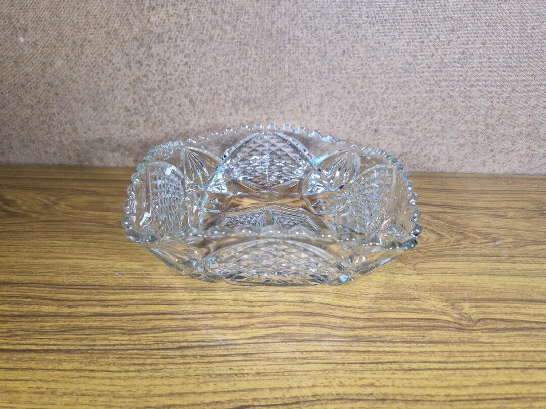 Vintage Pressed Glass Bowl – Starburst & Diamond Pattern - Square ...