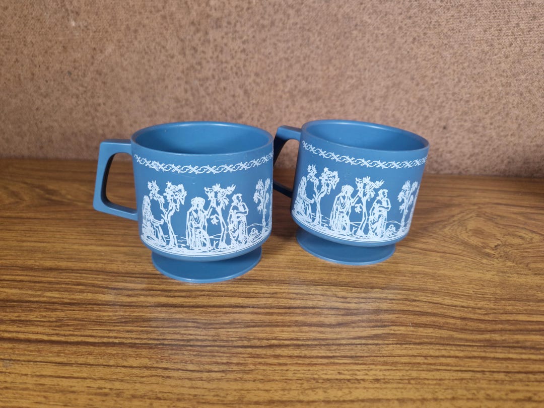 Vintage Wedgwood-style Pedestal Mugs – Blue & White Classical Scene ...