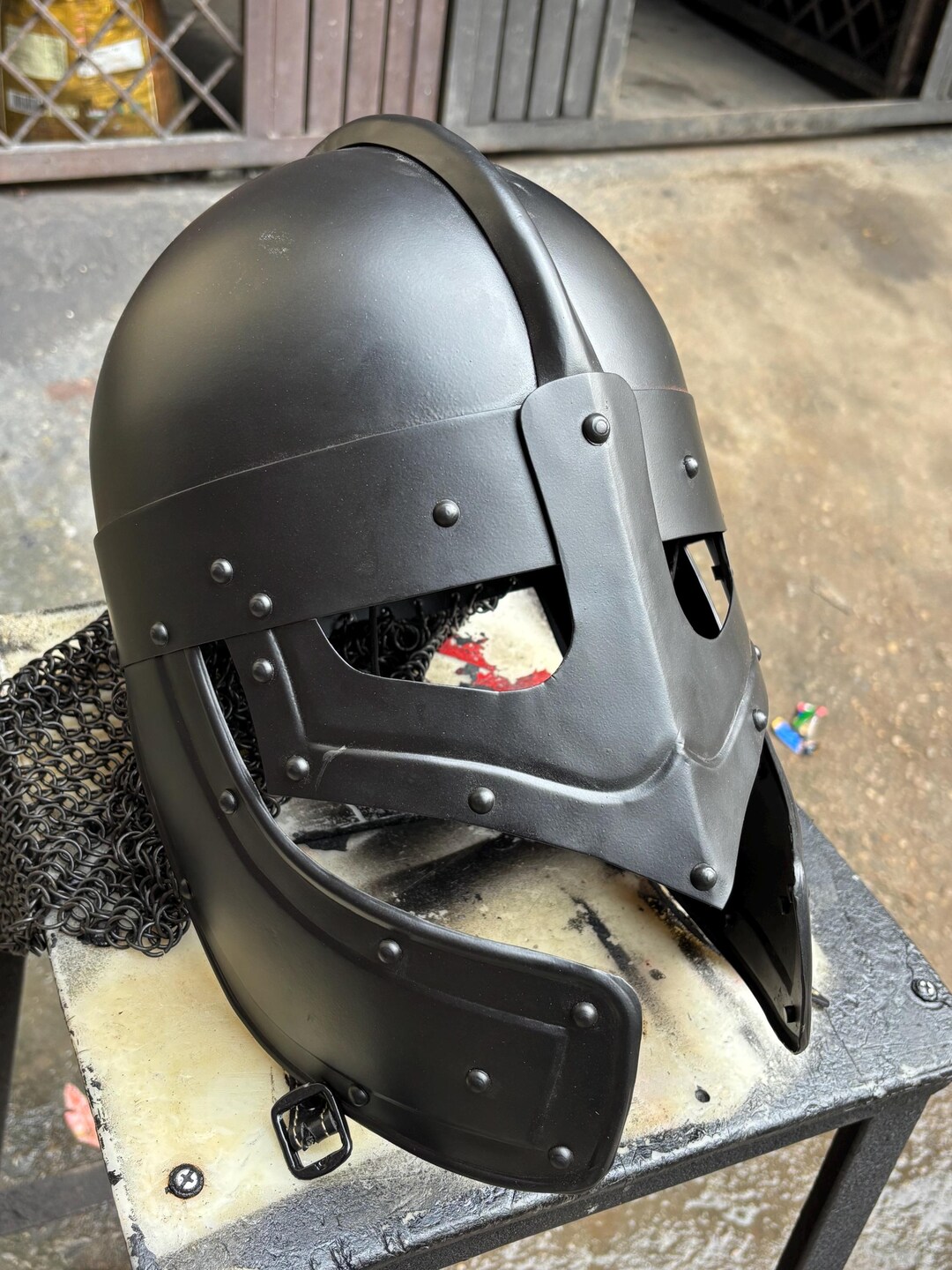 Hand-forged Blackened Steel Full Face Helmet: Medieval Knight LARP ...