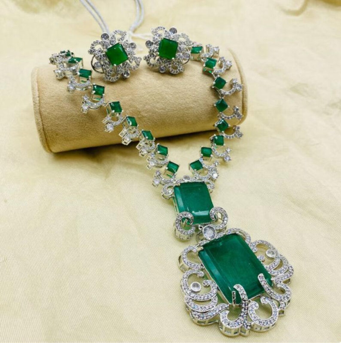 Bollywood Rani Haar Necklace: Diamond & Green Stone Indian Jewelry - Etsy
