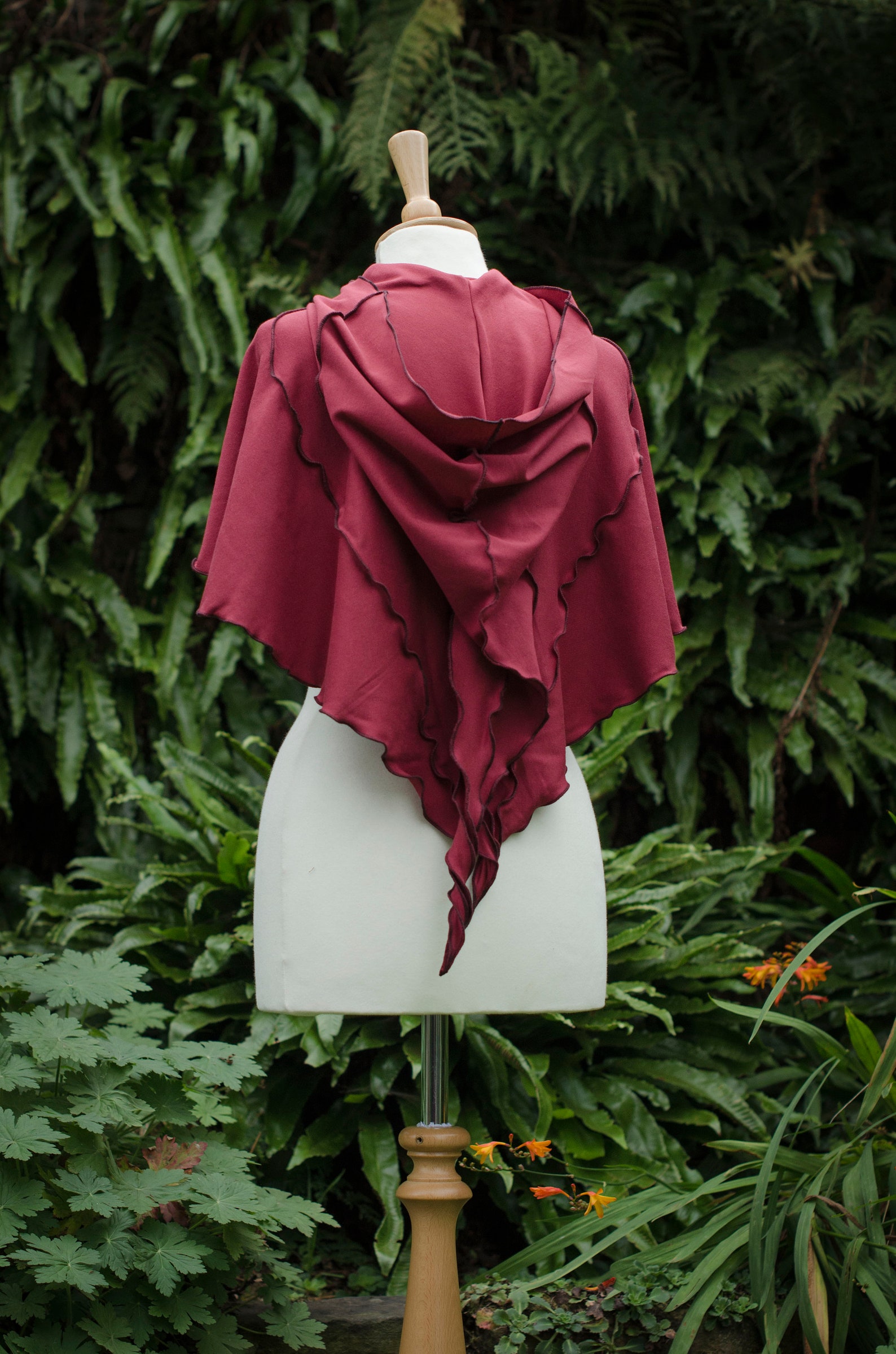 Maroon Luna Capelet Dark Red Hooded Cape Strega Witches - Etsy