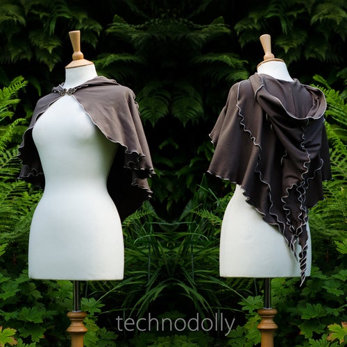 Druid Hooded Capelet - Etsy