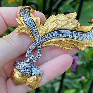 Avon Elegant Acorn Brooch, Ca. 1994 - Etsy