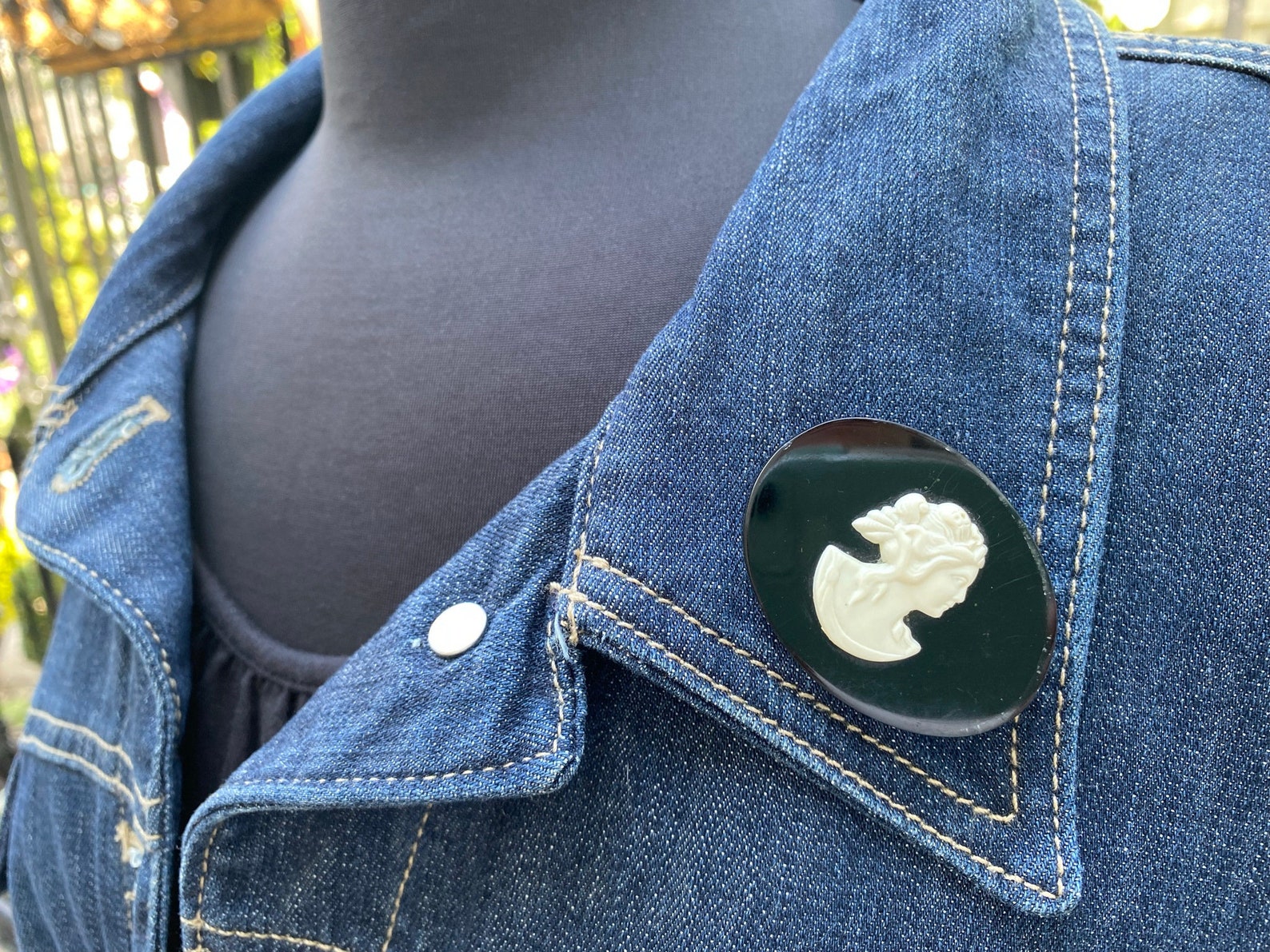 Laminated Lucite Brooch With Cameo Ca. 1960s | Etsy