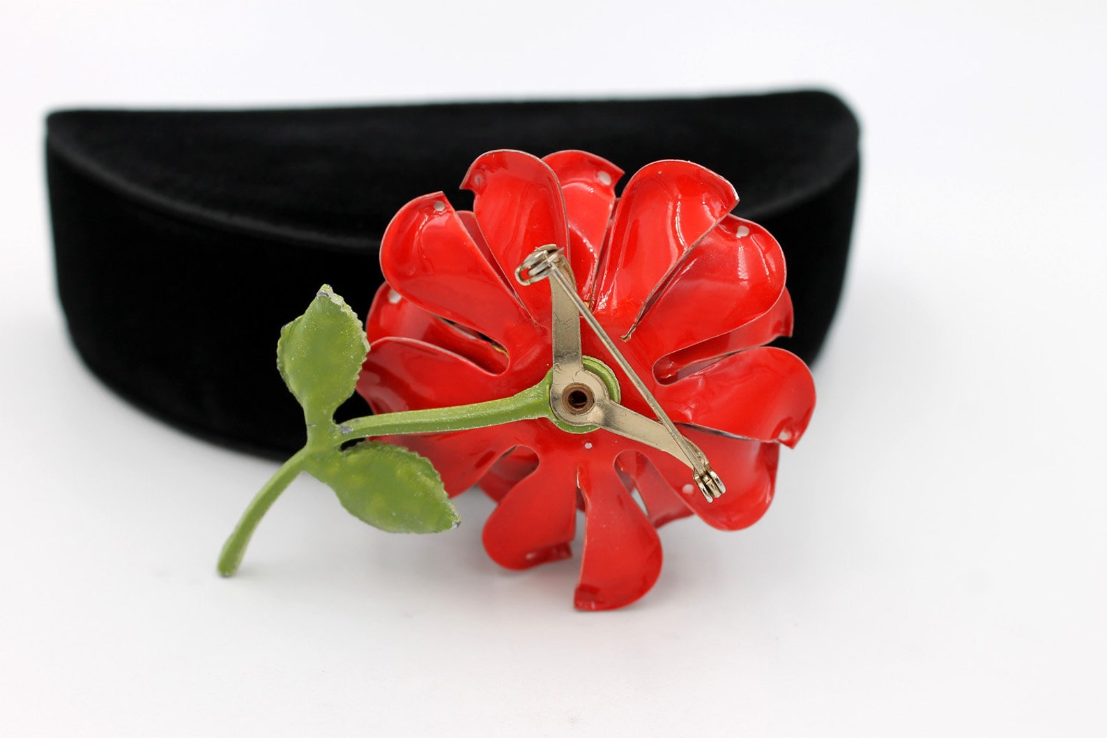 Red Flower Brooch ca. 1960s | Etsy