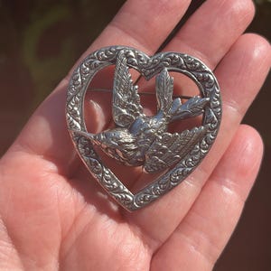 Napier Bird in Heart Brooch, Ca. 1950s - Etsy