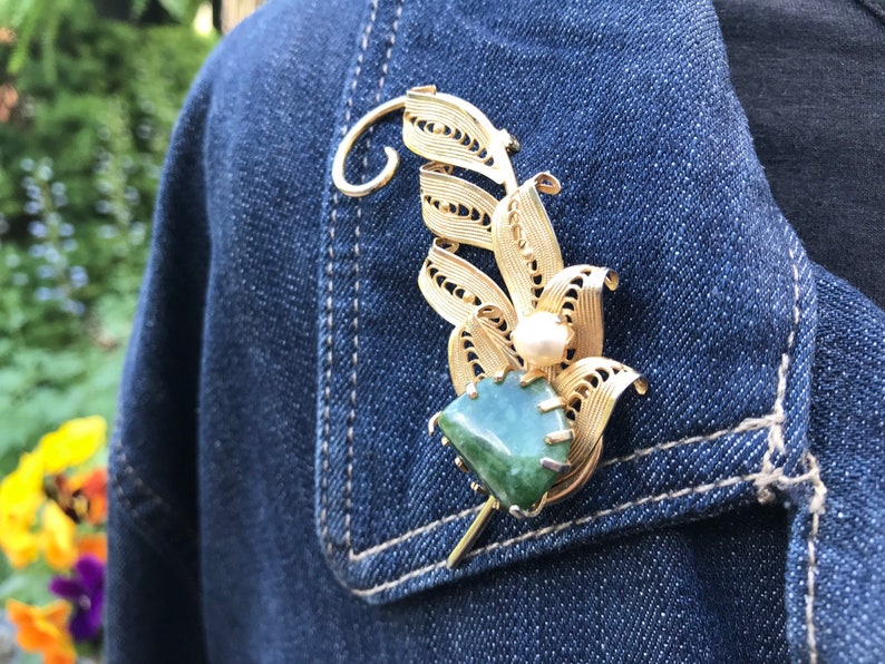 Jade Brooch With Pearl Ca. 1960s - Etsy