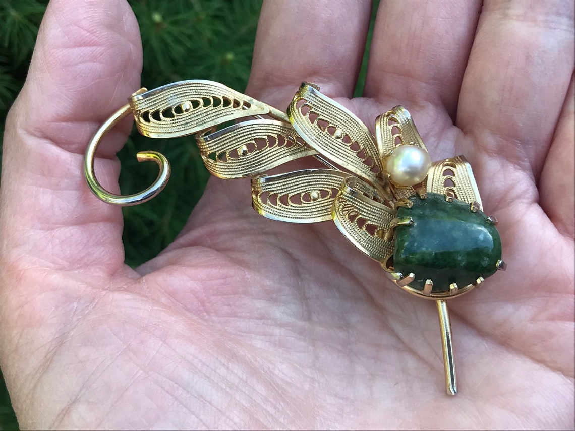Jade Brooch With Pearl Ca. 1960s - Etsy